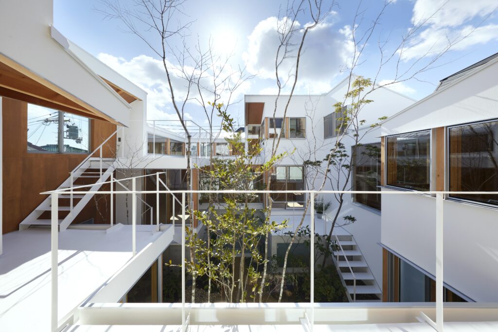 Ascending order: Loop Terrace, Kobe, Japan, Tomohiro Hata Architect and ...