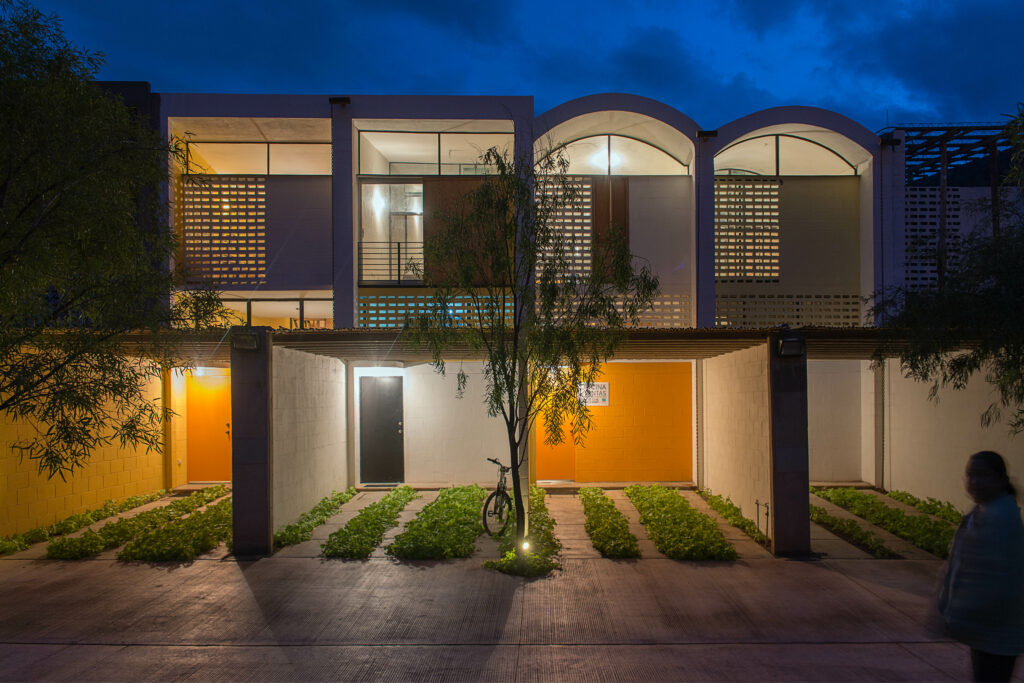 Bosco Residencial in Hermosillo, Sonora by Alberto Kalach + TAX ...