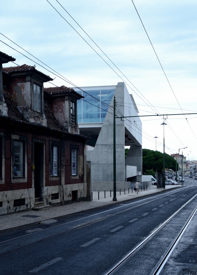 Retrospective: Paulo Mendes da Rocha - Architectural Review