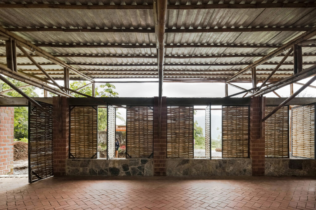Pillar of the community: Comunal Taller de Arquitectura, Mexico ...