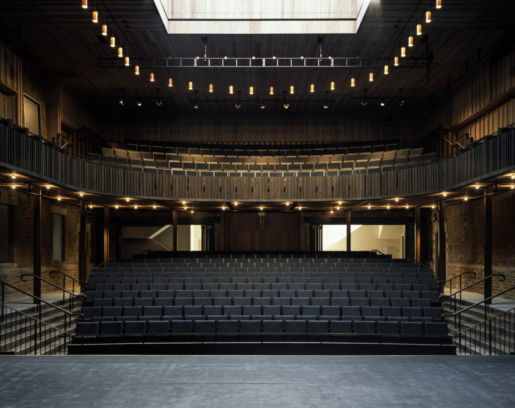 Musical theatre: Nevill Holt Opera House, UK by Witherford Watson Mann ...