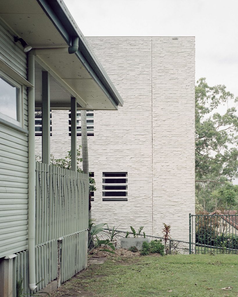 Couldrey House in Brisbane, Australia by HNNA and Peter Besley ...