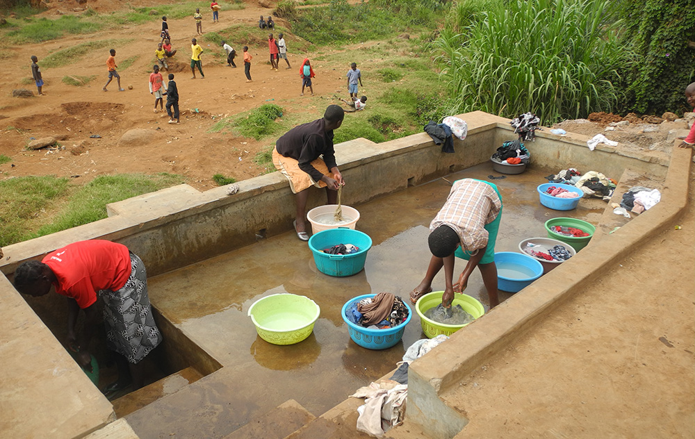 Gardens of Kibera: The Kibera Public Space Project by Kounkuey Design ...
