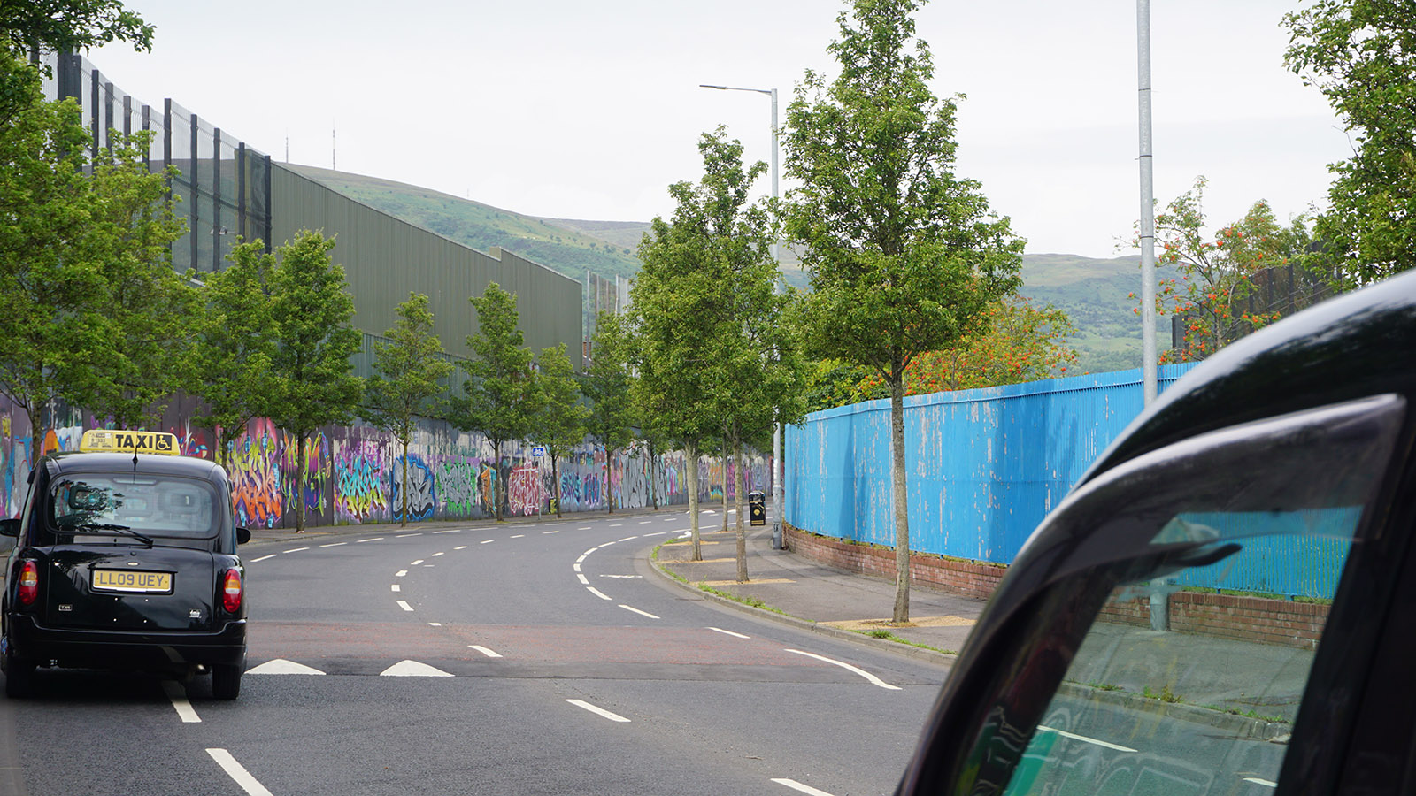 In the interface: unbuilding Belfast’s dividing walls - Architectural ...