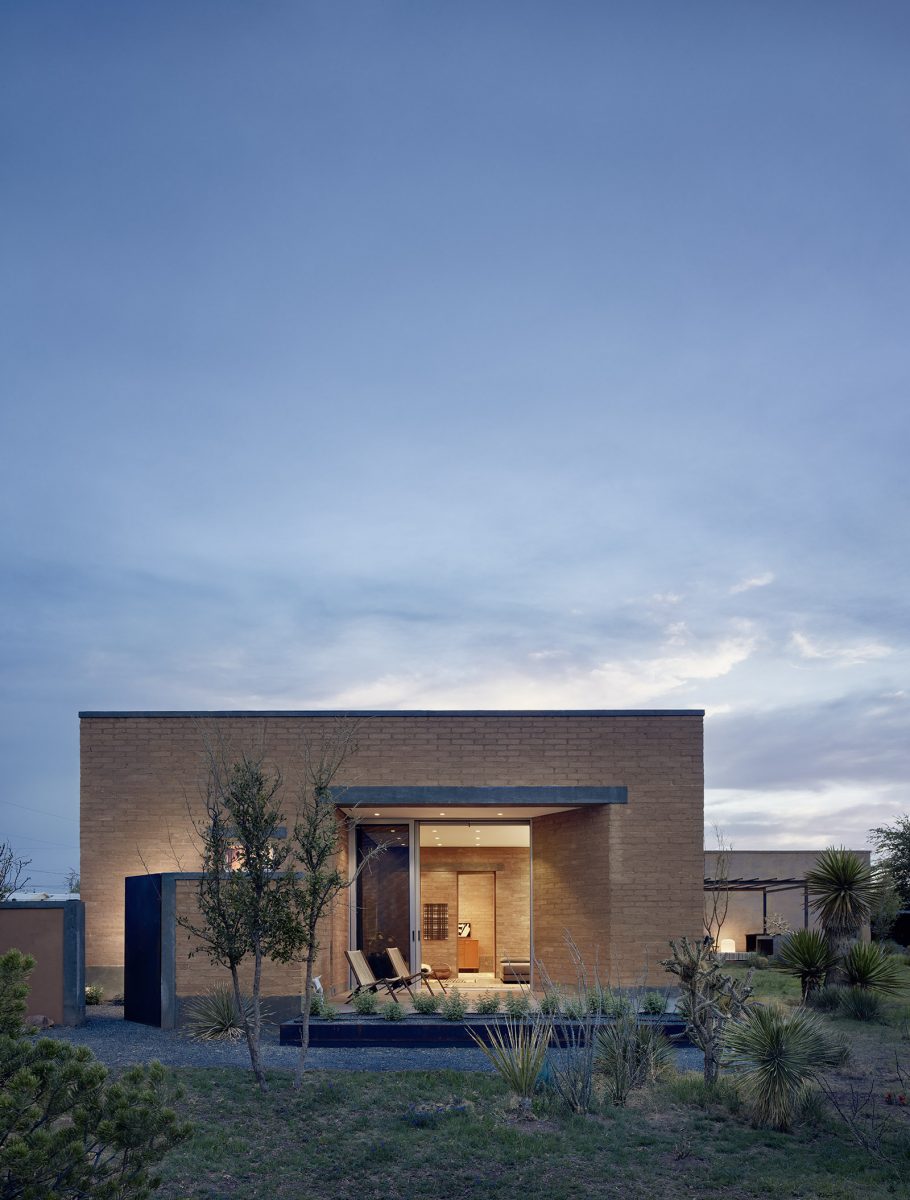 Marfa Suite in Texas, USA by Dust Architecture - The Architectural Review