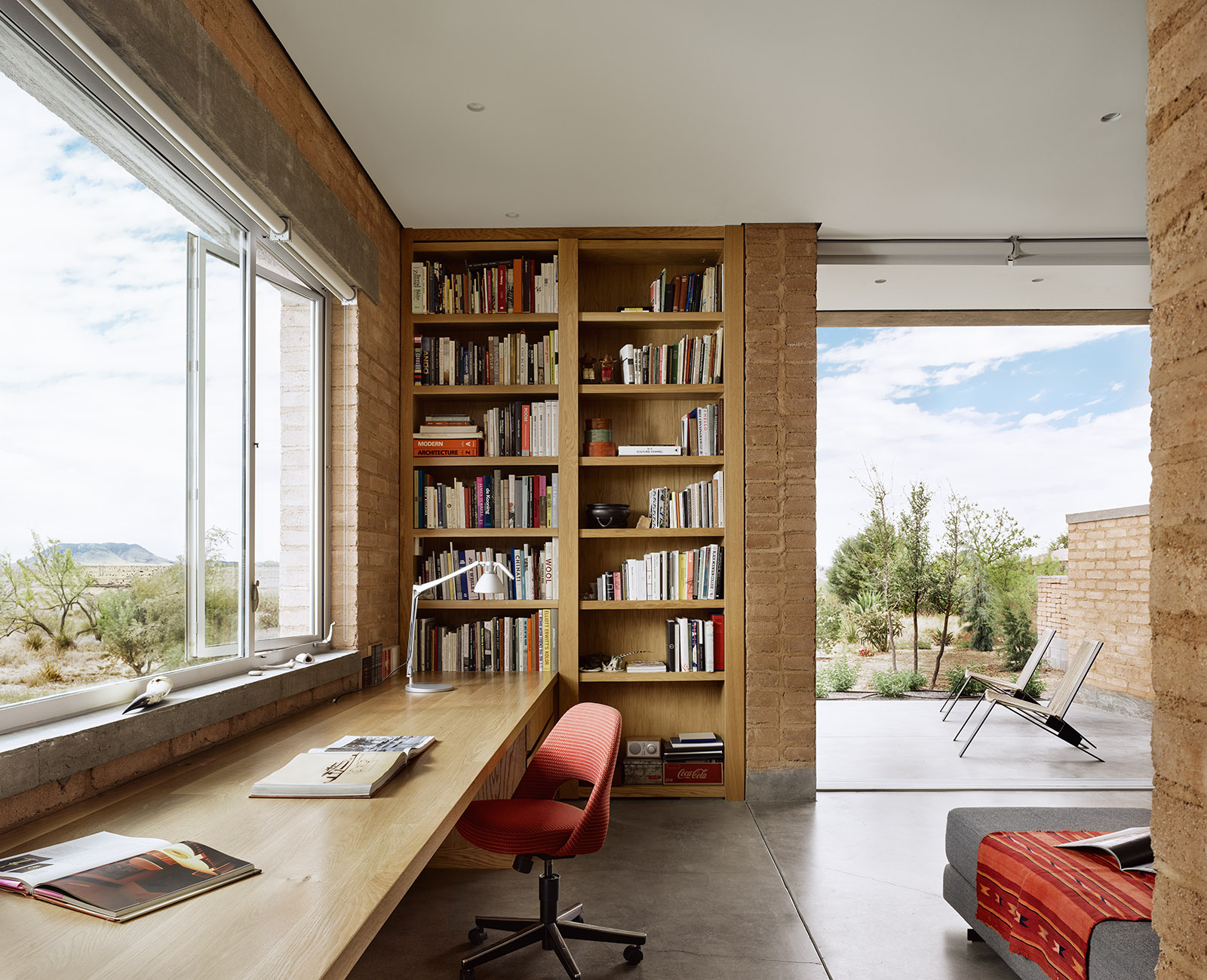 Marfa Suite in Texas, USA by Dust Architecture - The Architectural Review