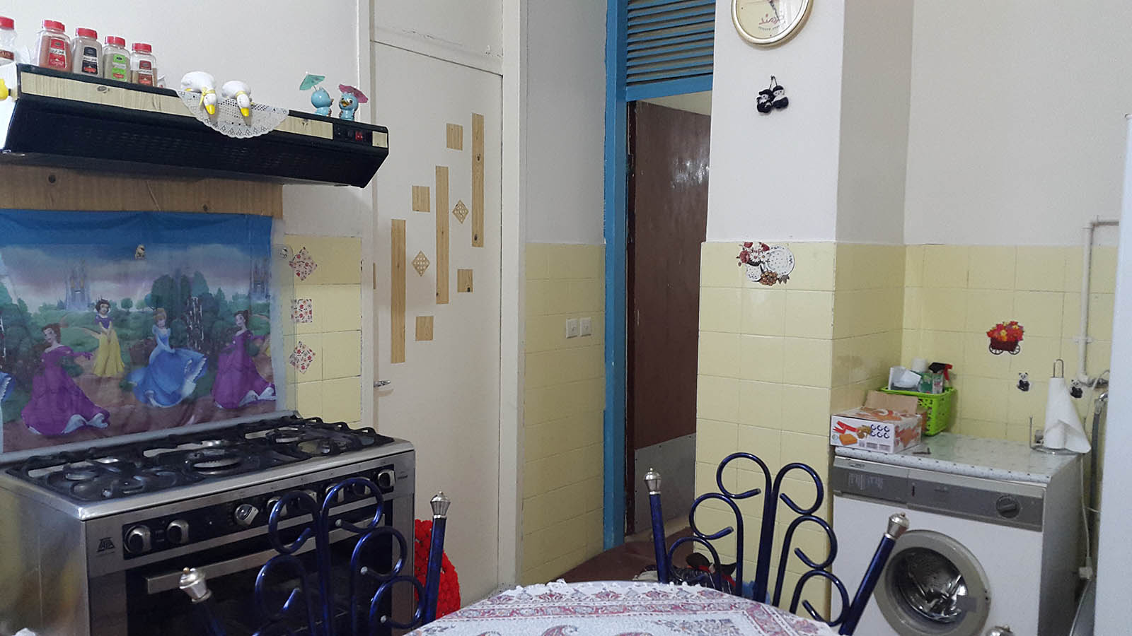 The Iranian kitchen with three doors - The Architectural Review