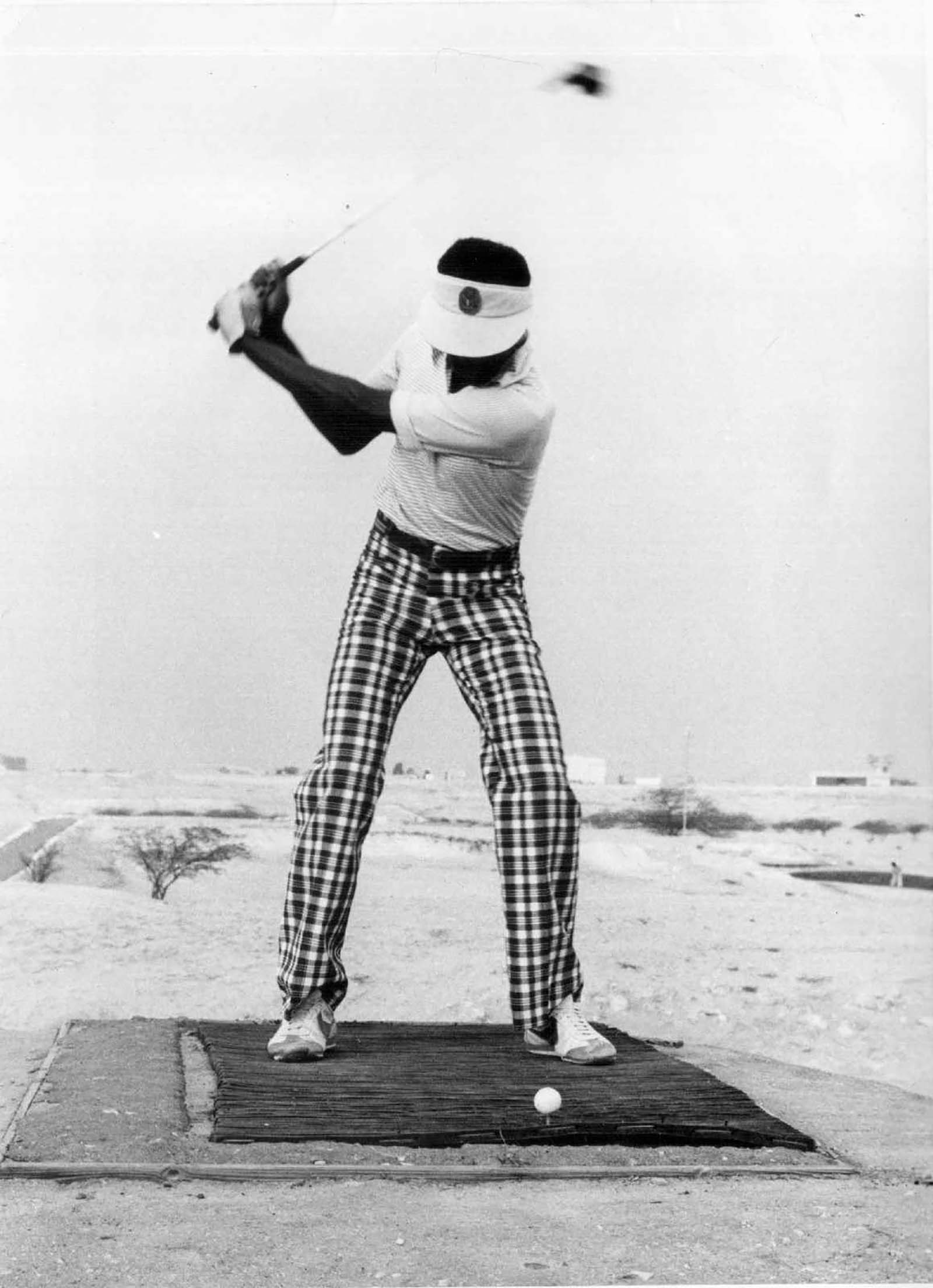 Oil in one: sand greens and grass greens in Bahrain - The Architectural ...