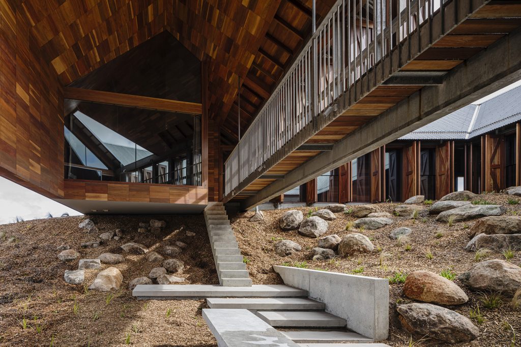 Bass Coast Farmhouse in Victoria, Australia by John Wardle Architects ...