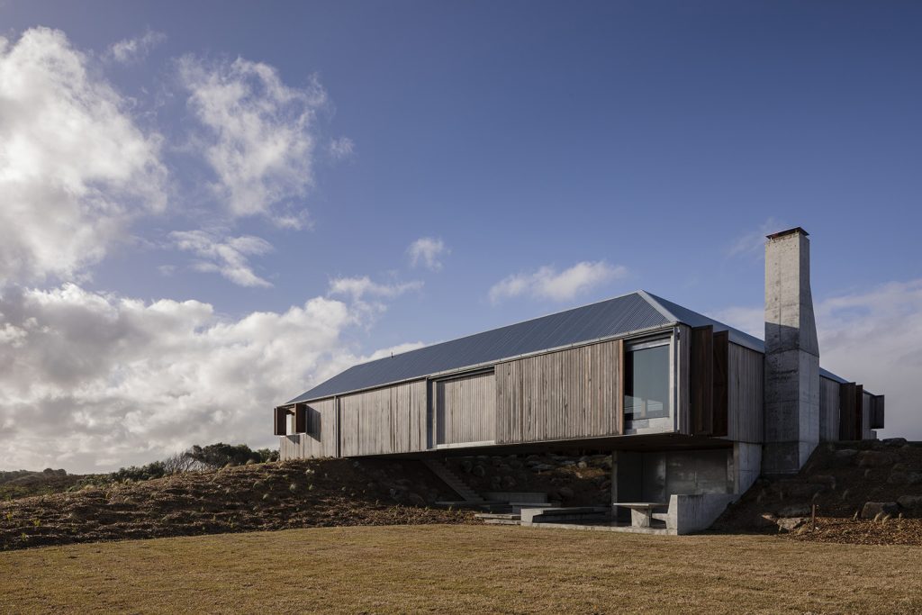Bass Coast Farmhouse in Victoria, Australia by John Wardle Architects - Architectural Review