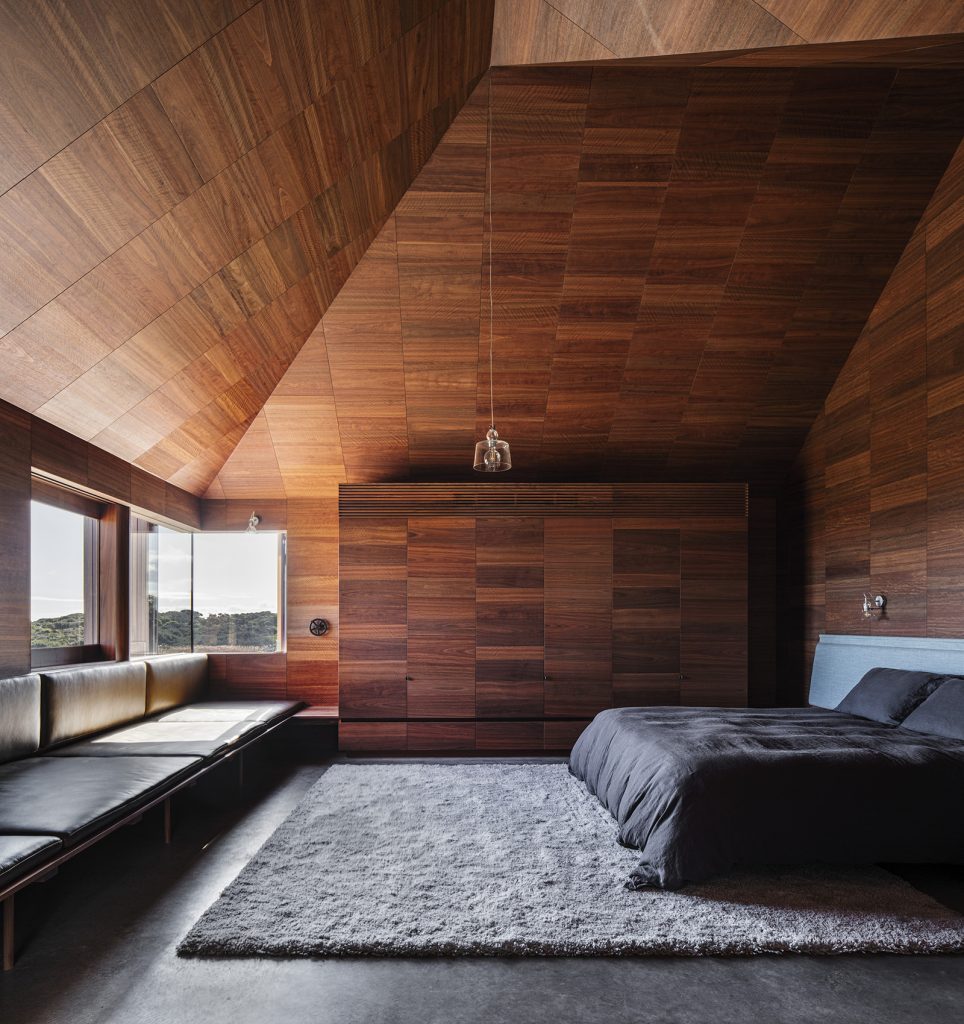 Bass Coast Farmhouse in Victoria, Australia by John Wardle Architects ...