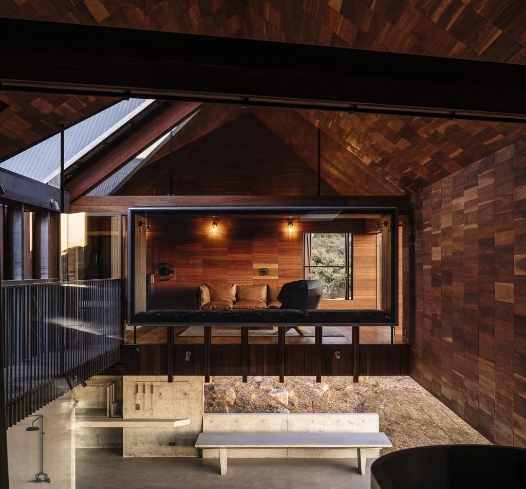 Bass Coast Farmhouse in Victoria, Australia by John Wardle Architects ...