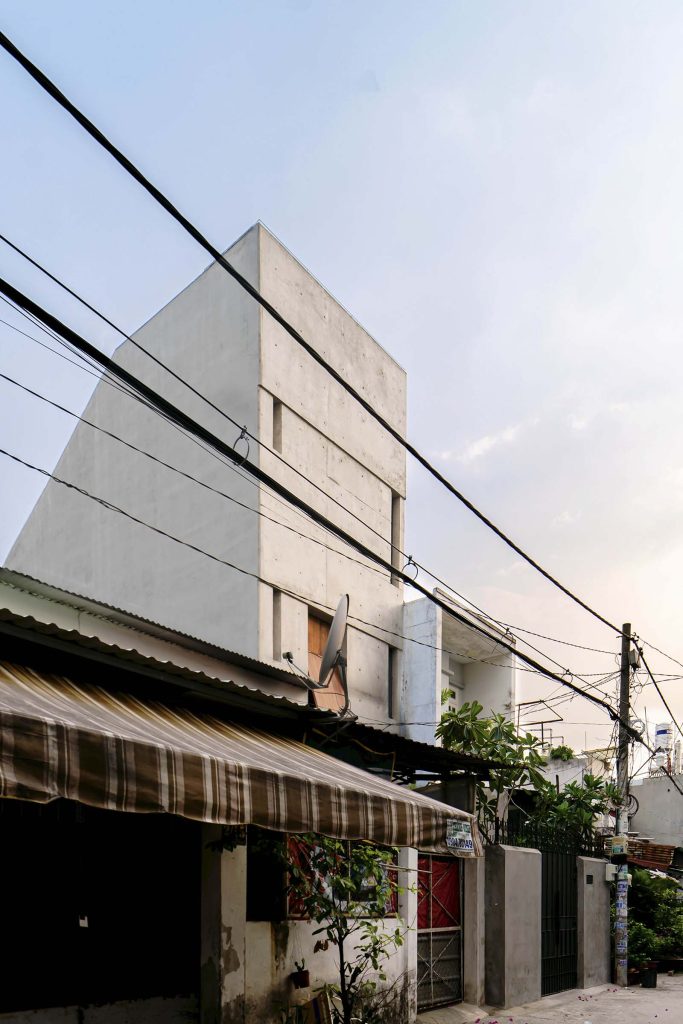 House 101 in Ho Chi Minh City, Vietnam by Atelier Tho.A - Architectural ...