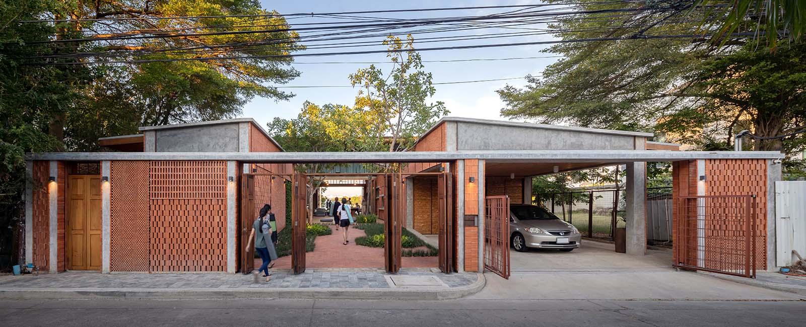 Sala Areeya in Bangkok, Thailand by Chat Architects - The Architectural ...