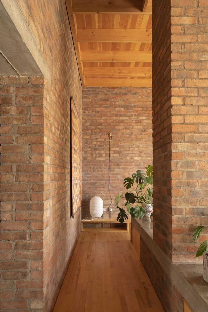 House, coach house and garden in Dublin, Ireland by Culligan Architects ...