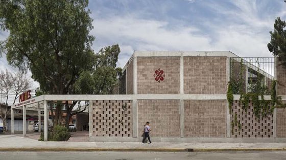 PILARES Pedro Vélez (also known as PILARES Presidentes de México) in ...