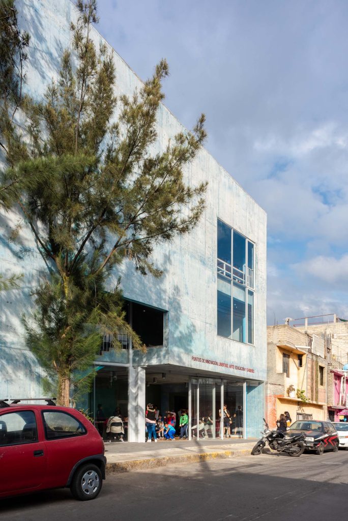 PILARES Lomas de Becerra in Mexico City, Mexico by Ignacio Urquiza ...