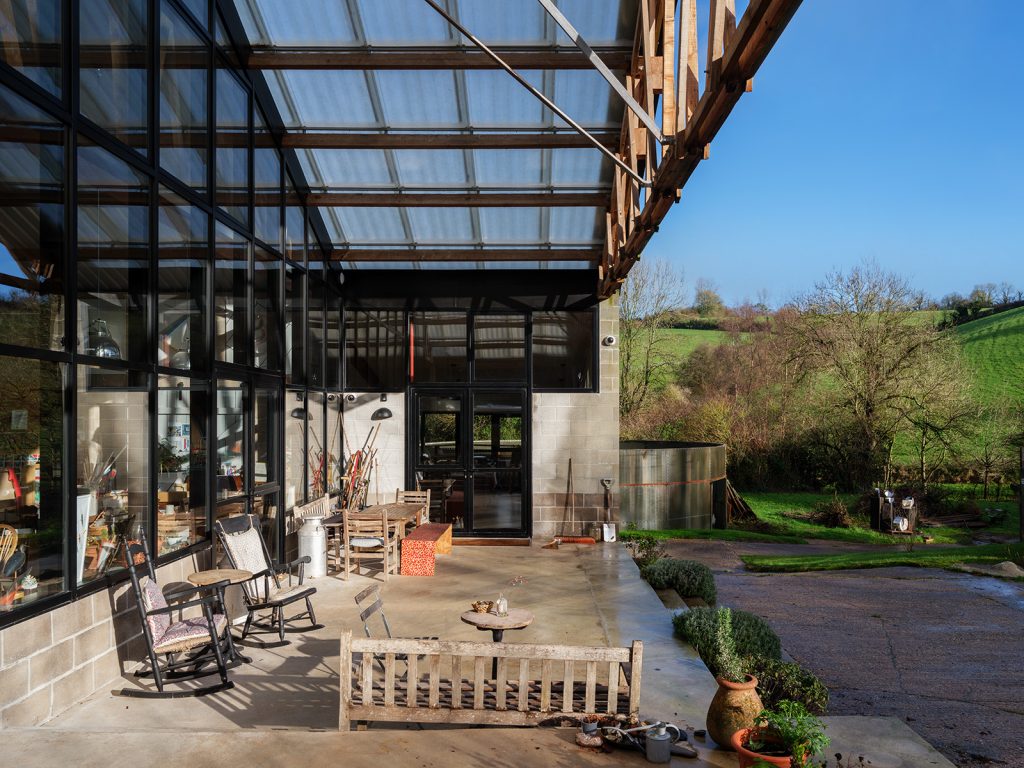 Cowshed in Devon, United Kingdom by David Kohn Architects - The ...