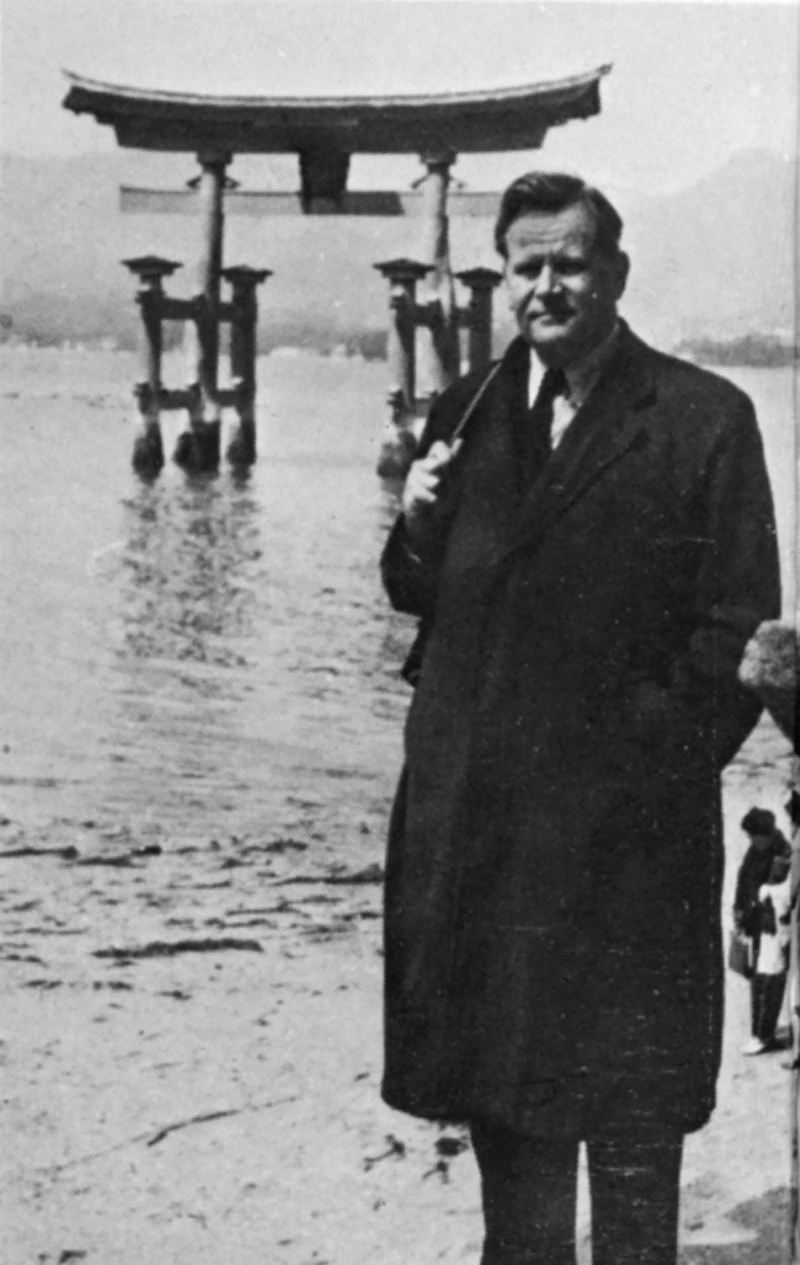 James Maude Richards (1907–1992) - Architectural Review