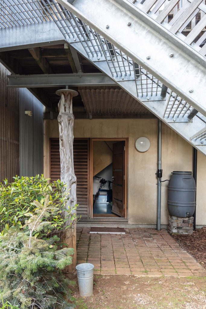 Revisit: Straw Bale House in London, UK by Sarah Wigglesworth ...