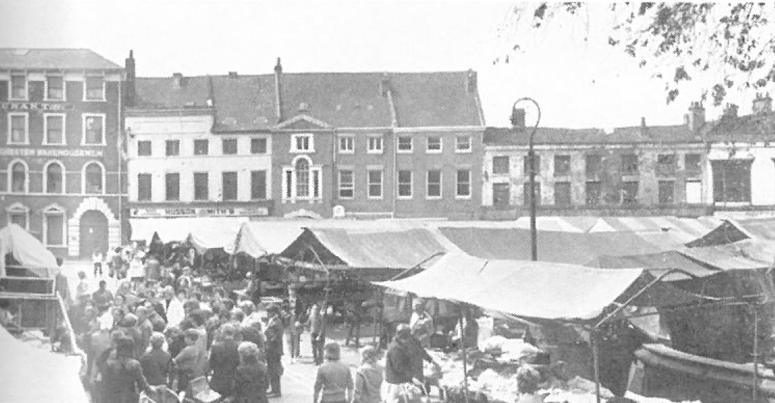 Keep it up: Scott’s Emulsion factory mosaic, old Hull, Caledonia Road ...