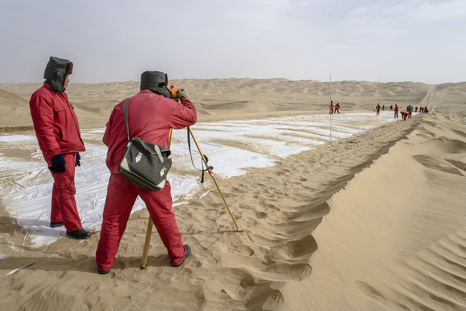 Experimental Saharanism: exploiting desert environments - Architectural ...