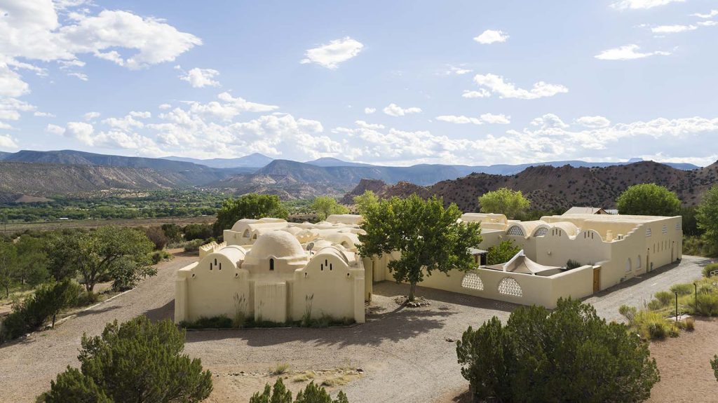 Revisit: Dar al Islam centre in Abiquiú, United States by Hassan Fathy ...
