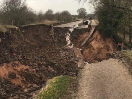 Embankment collapse strands up to 20 canal boats | Ground Engineering (GE)