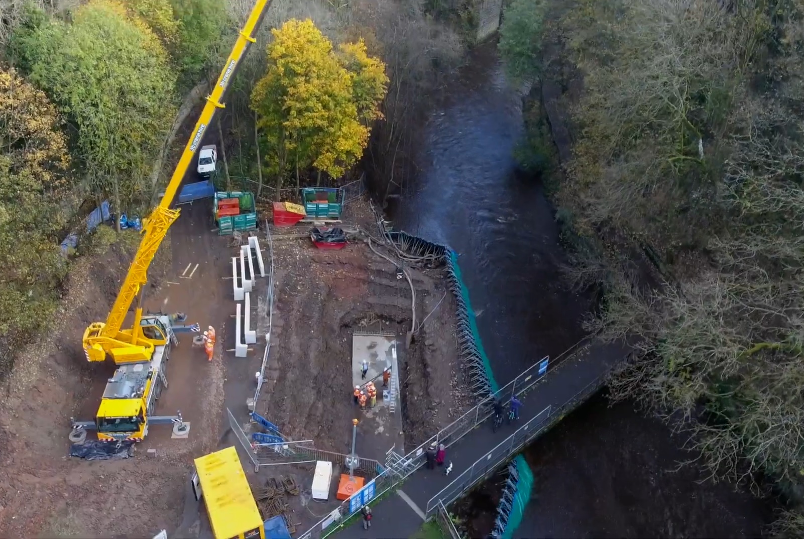Temporary cofferdam aids Scottish Water embankment repair | Ground ...