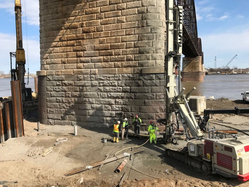 Piling: Mississippi River rail bridge retrofit | Ground Engineering