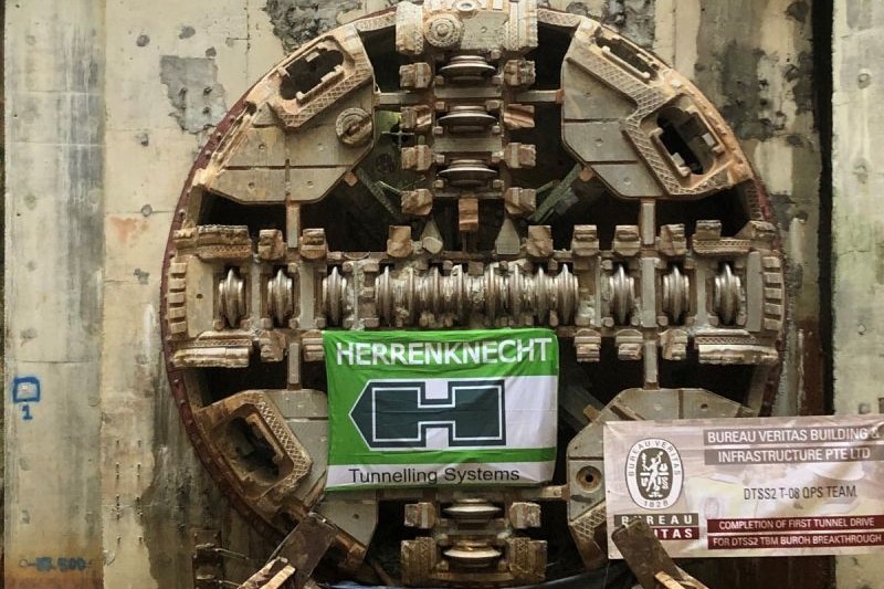 Tunnel drive completed on Singapore sewer | Ground Engineering