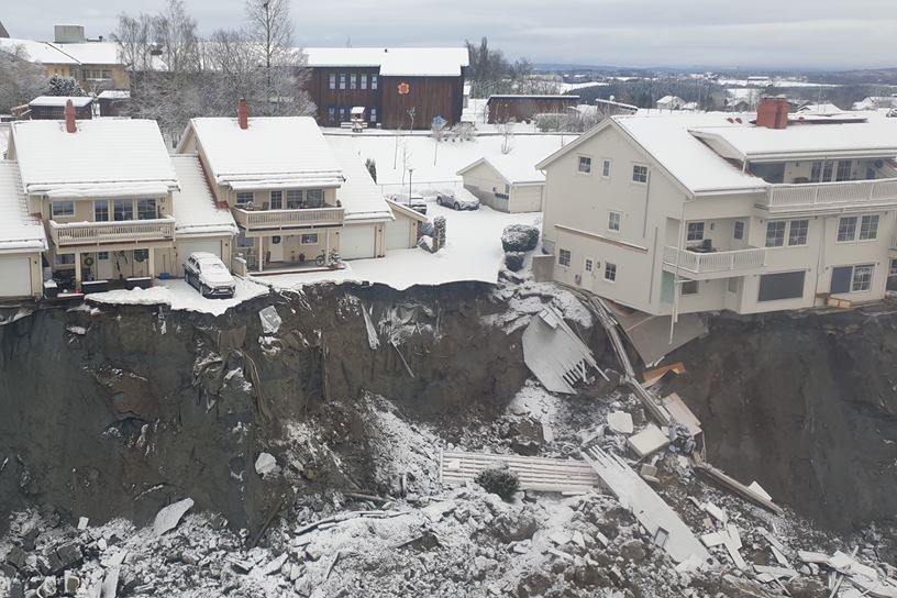 Gjerdrum landslide: Seven confirmed dead in 'quick clay slide' | Ground ...
