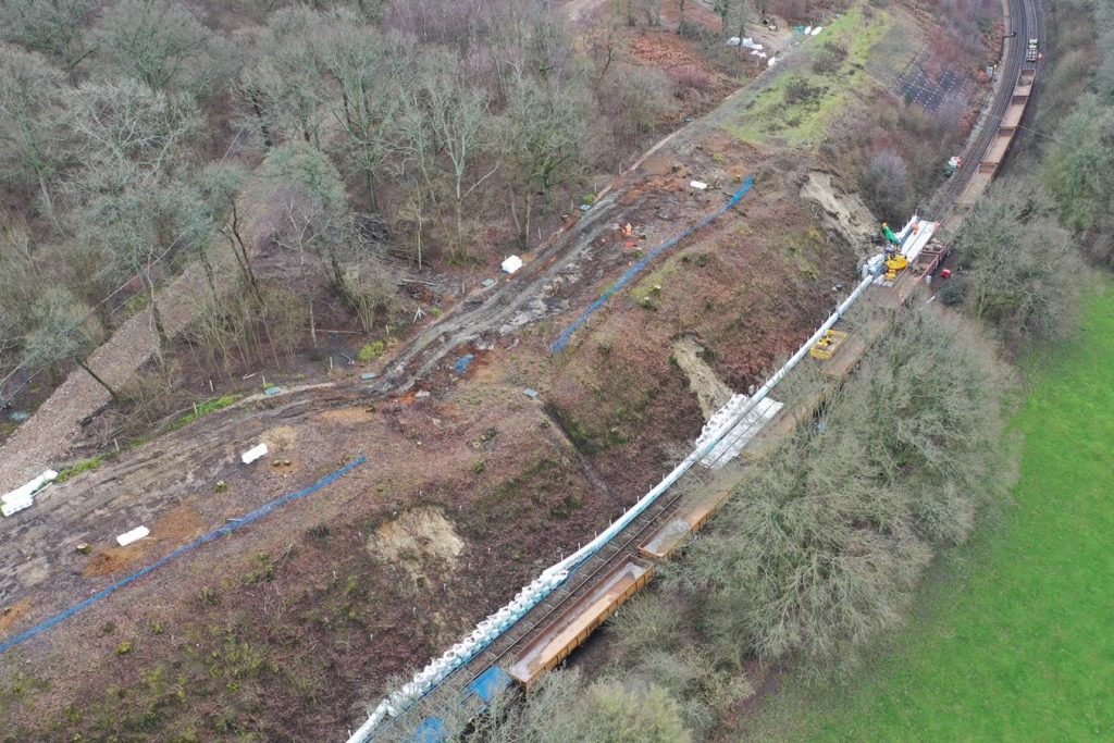 Landslide repairs close Tunbridge Wells to Tonbridge rail line | Ground ...