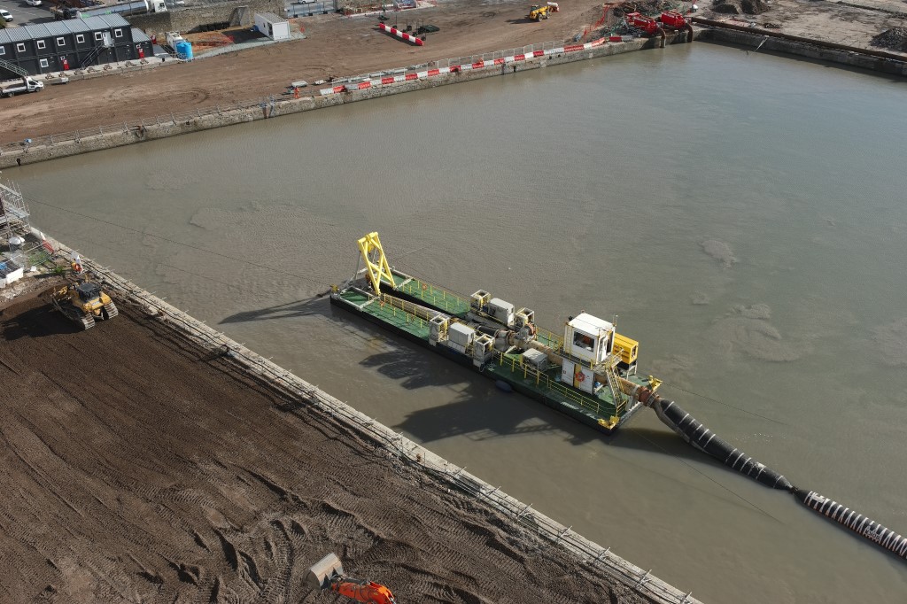 Filling and piling: Everton's stadium breaks through | Ground Engineering