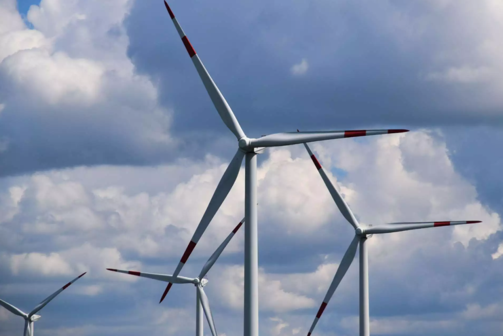 New floating wind farm research could increase installation depth ...
