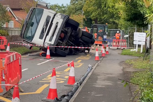 Thames Water tanker stuck due to ground collapse | Ground Engineering