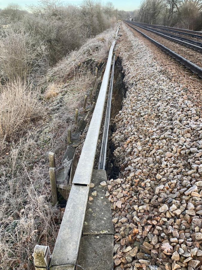 Large landslide blocks rail line between East Grinstead and Hurst Green ...