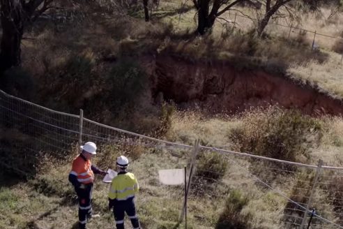 Snowy Hydro 2.0 tunnelling on pause as work to fix ground collapse ...
