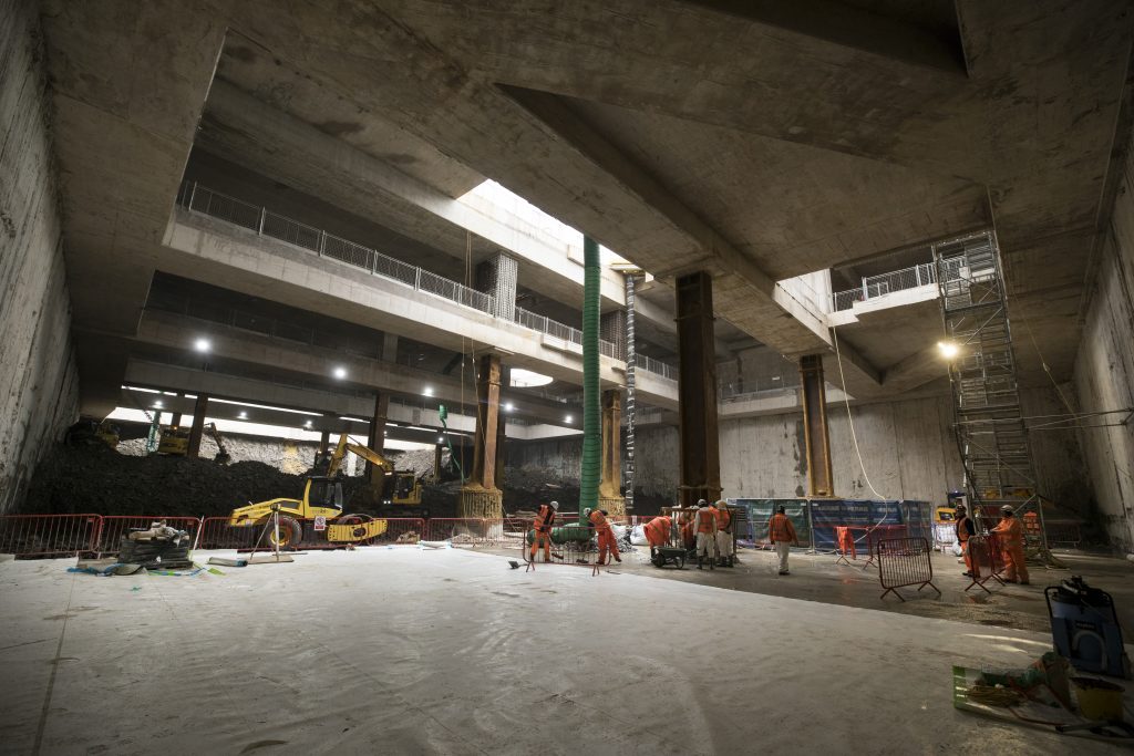 HS2: Excavation progress and first base slab concrete pour at Old Oak ...