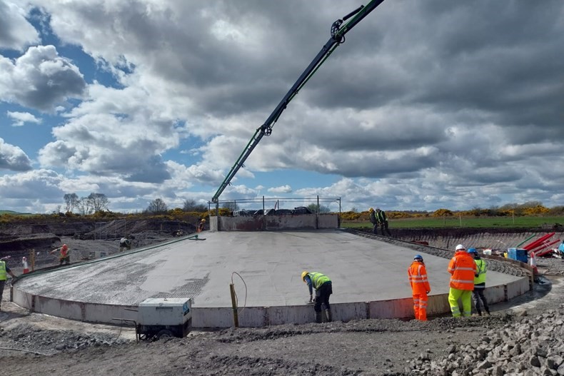 Concrete poured for first Yellow River wind farm turbine base in ...