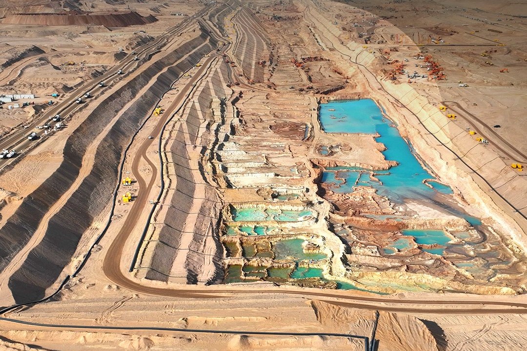 Neom progresses ‘world’s biggest’ earthworks operation for the Line ...