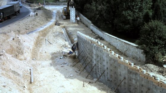 Technical paper: Reinforced soil design with polymer strap ...