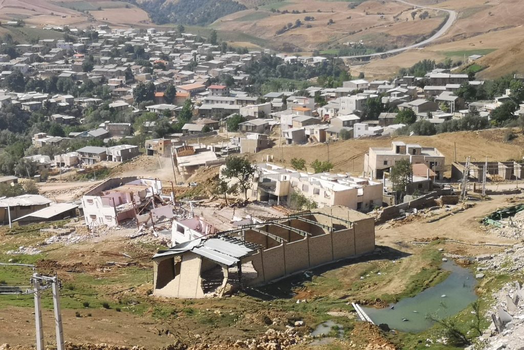 Dam construction and heavy rainfall triggered 2019 Iran landslide ...