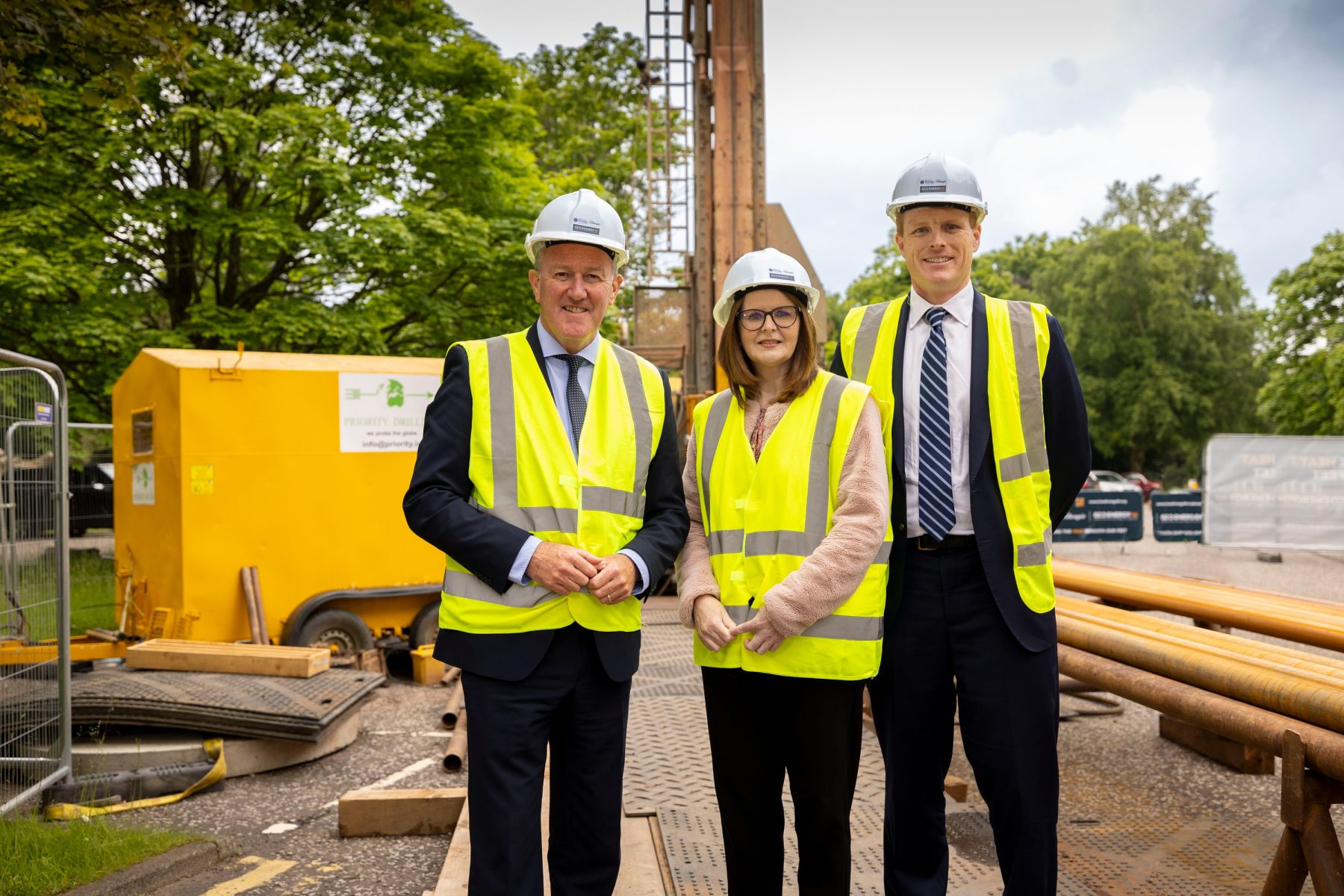 Exploratory geothermal drilling begins on Belfast’s Stormont Estate ...
