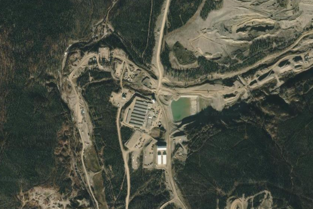 Yukon gold mine halts operations after large heap leach pad failure ...