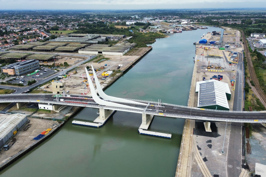 Lowestoft’s Gull Wing Bridge supported by innovative soil mixing first ...