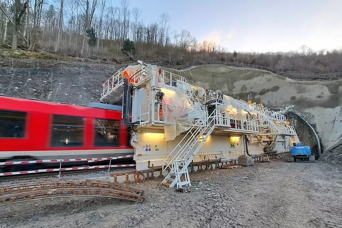 Ground Engineering | Tunnel widening system used on live German railway