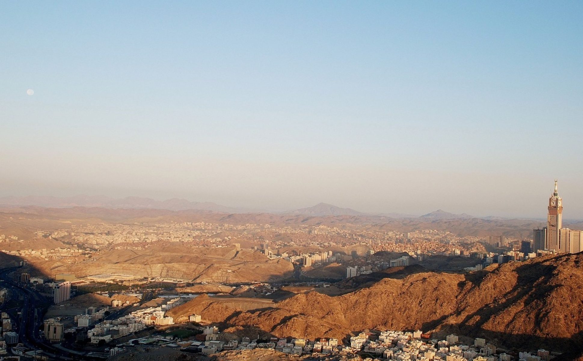 Building on unstable, complex sabkha soils | Ground Engineering