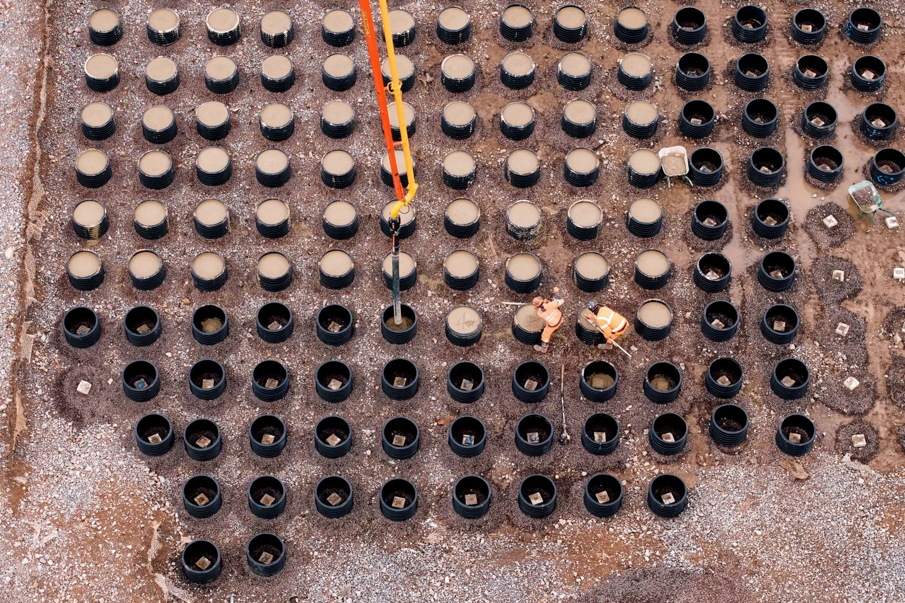 Bridgwater tidal barrier: Jack up barge arrival marks major ...