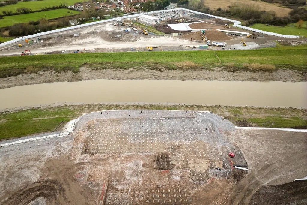 Bridgwater tidal barrier: Jack up barge arrival marks major ...